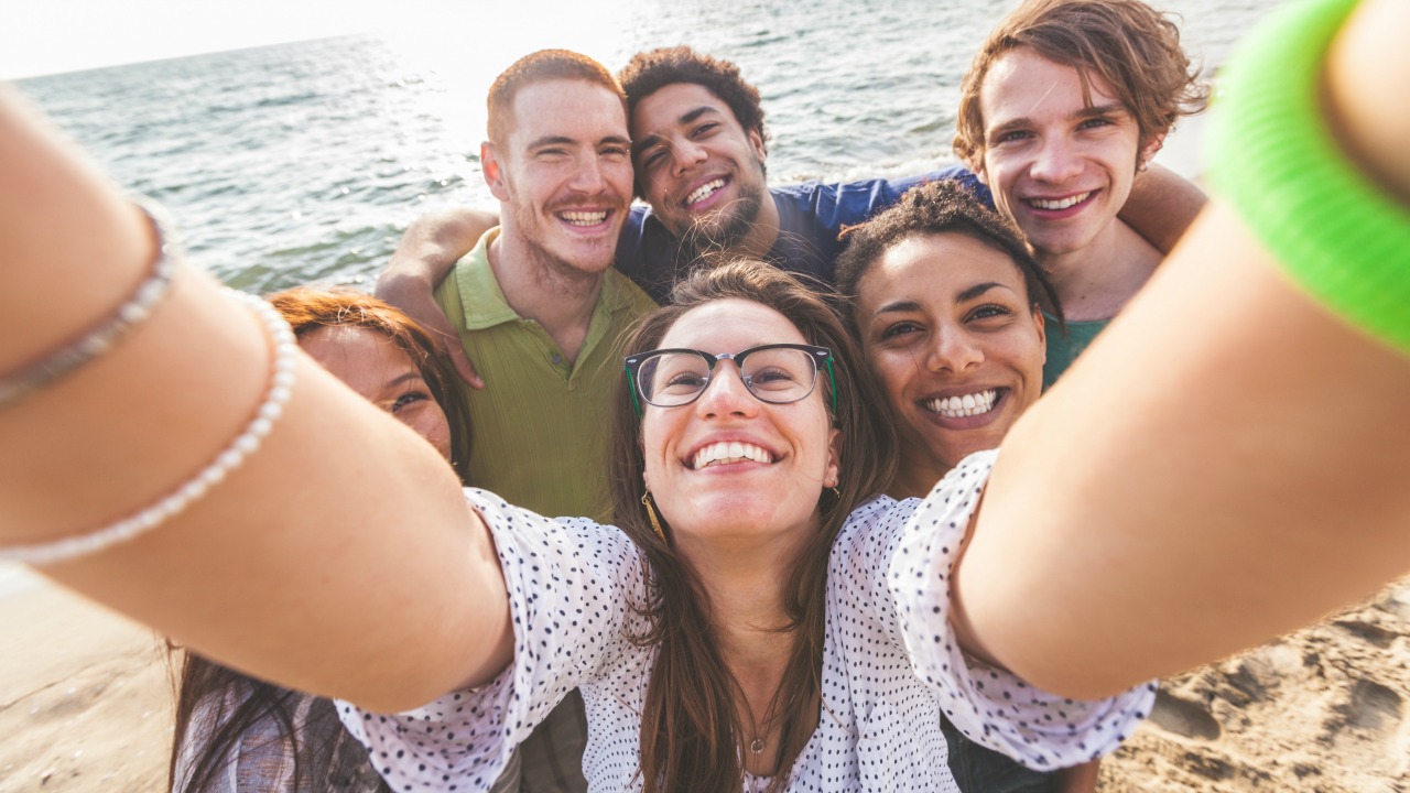 Arkadaş sandığınız kişiler acaba sizin gerçekten arkadaşınız mı? - Uplifers