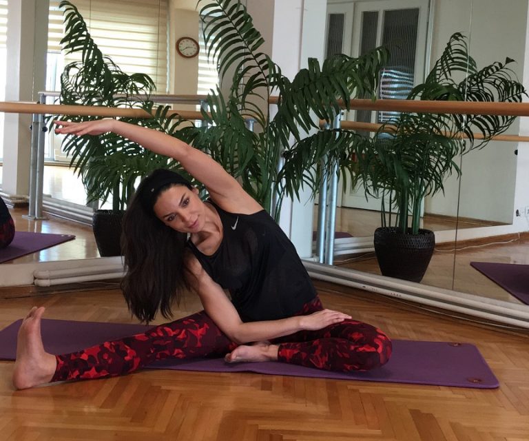 Baharı esnek bir beden ve zihinle karşılamak için Bahar yogası | Uplifers