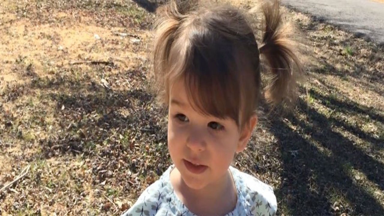 Bilim insanları havuzda boğulan küçük kızın beyin hasarını onarmayı ...