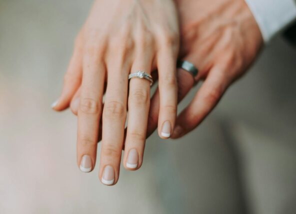 Evlilik günümüzde cornerstone modelinden capstone modeline evriliyor